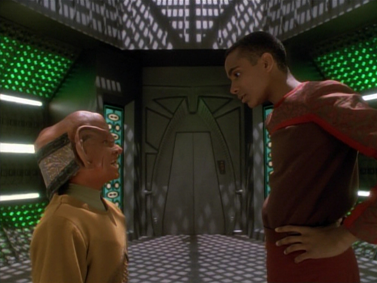 Star Trek: Deep Space Nine Screencaps "Facets" (S3:E25)